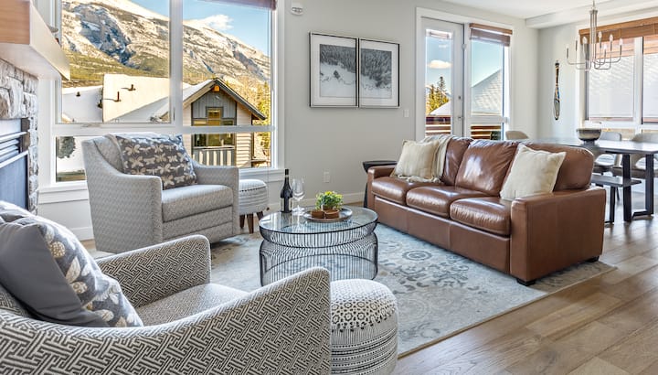 "Tranquil Tamarack" At Tamarack Lodge - Canmore