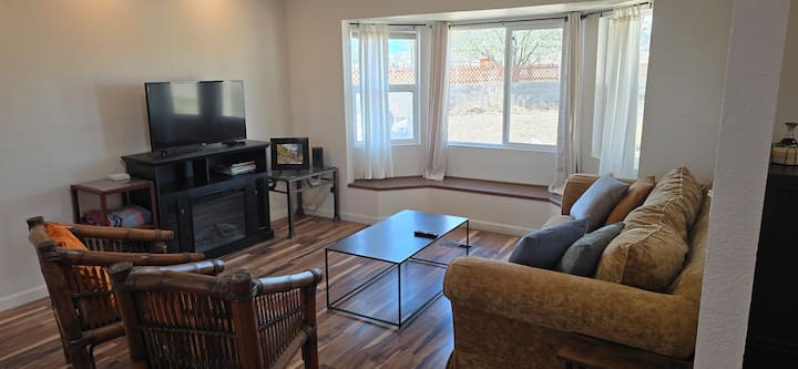 3 Bedroom By Park & Trails. 30 Min From Estes! - Loveland, CO