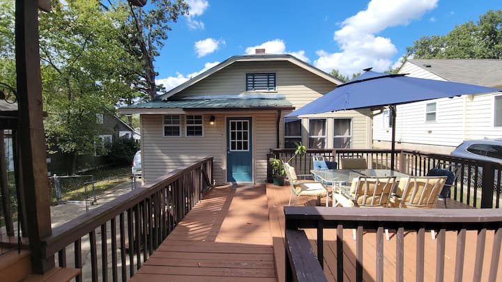 Large Deck, Pet Friendly, Fenced Backyard - Hot Springs, AR