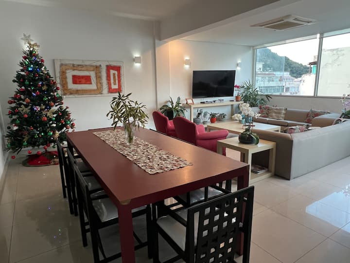 Penthouse At Copacabana's Heart - Rio de Janeiro