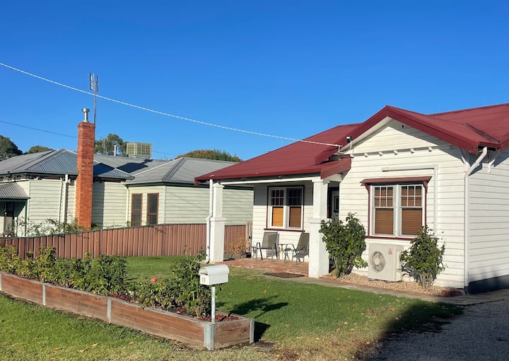 Seymour Cottage Close To Attractions - Seymour