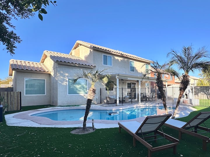 The Desert Palm - 4bd W/ Pool - Goodyear