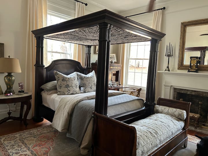 Master Suite With Private Bath - Columbus