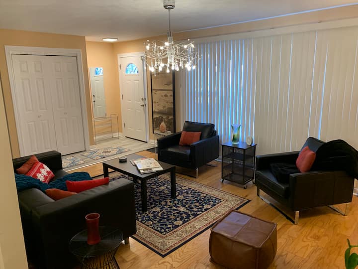 Beautiful , Fully Renovated - Hegewisch - Chicago
