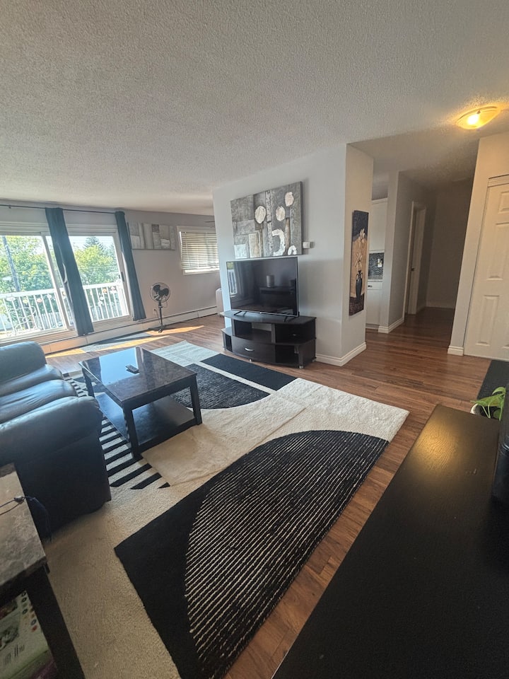 Pet Friendly Private Apartment Close To Wem - Edmonton