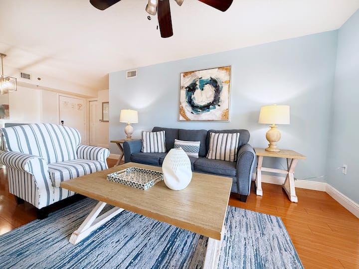 Cozy & Homely Stay W/comforts. Free Parking/wifi - Aventura