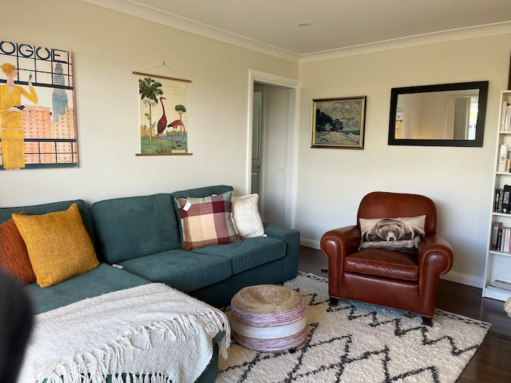 Déjà Blue - Four Bedroom Home Near Mt Panorama. - Bathurst