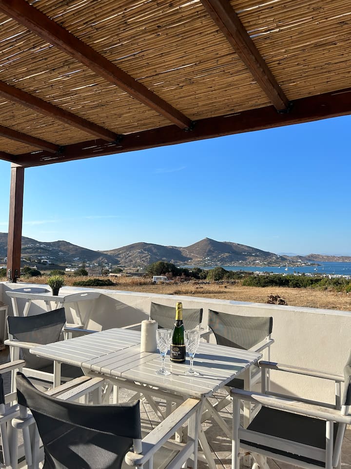 Gorgeous Relaxing Naousa Hill Holiday House - Paros