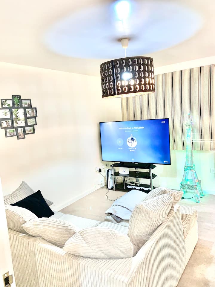 Cozy Home Away From Home! - 울버햄프턴