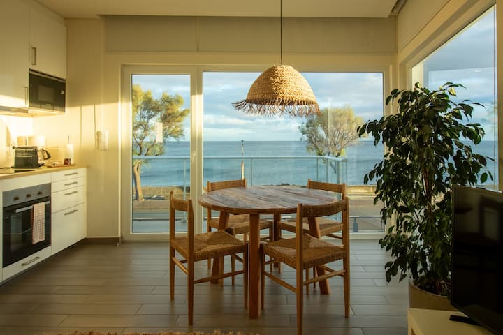 Bay House - Sealife Oceanfront Apt W/ Balcony - Azores