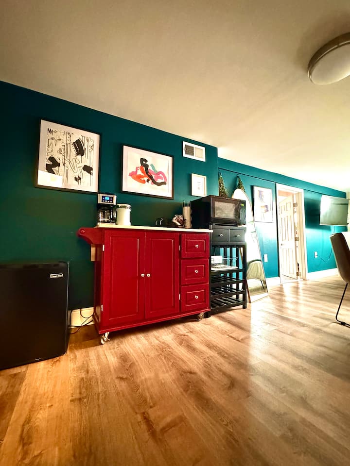 Underground Serenity Spa & Suite - Atlanta, GA