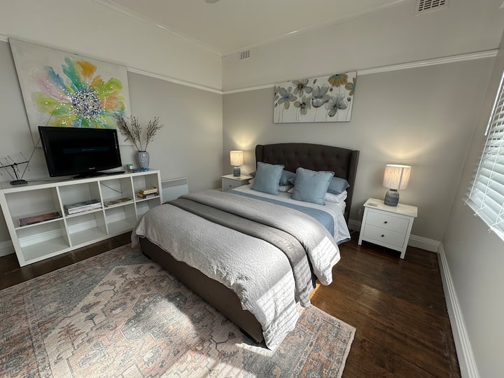 Daisy Cottage On Duke 1 Bedroom - Yarram