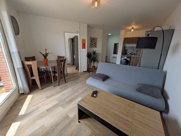 Logement Lumineux Avec Balcon, Parking - 20' Paris - Argenteuil