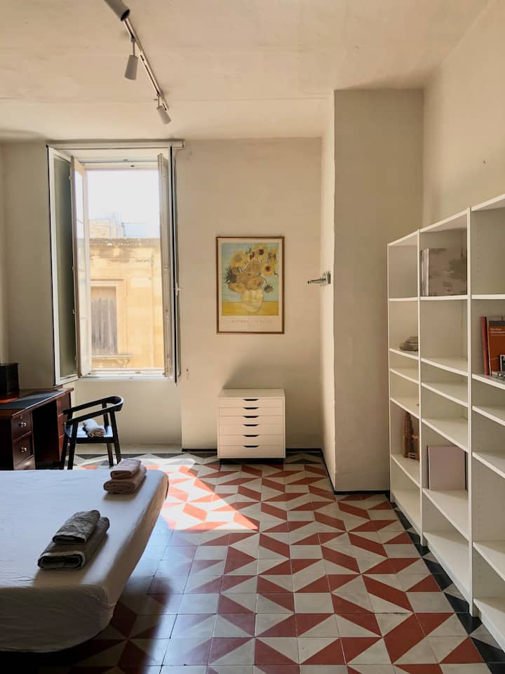 Inside Valletta Xs - La Valeta