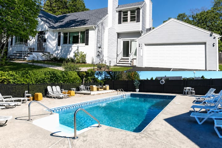 Spacious New Haven Home • Pool • Near Yale & Beach - New Haven, CT