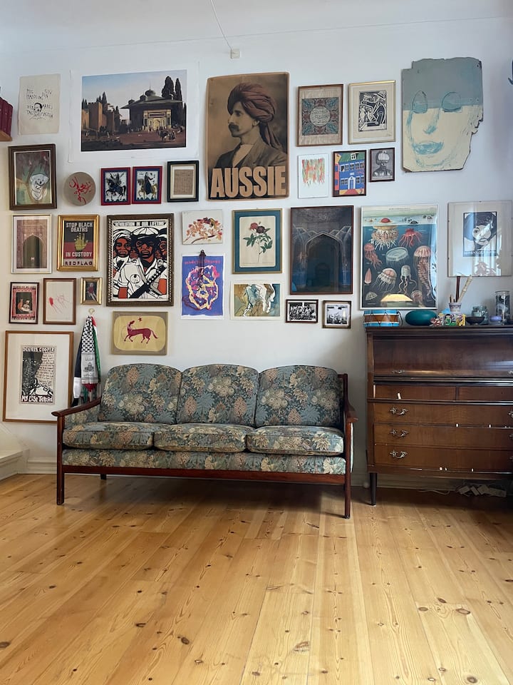 Art Vibes In Chill Neighbourhood - Aarhus