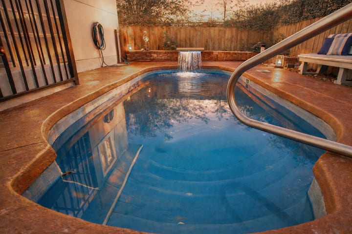 Pool,arcade, X-box. Close To Downtown! - Oak Hills - San Antonio
