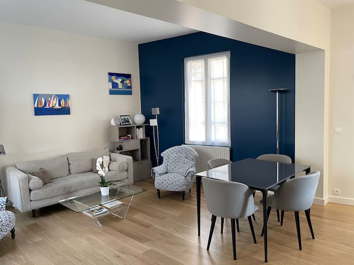 Superbe Maison Individuelle Dans Paris - Paris