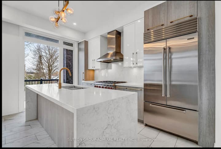 Entire Place In Richmond Hill Modern Luxury Home - Aurora