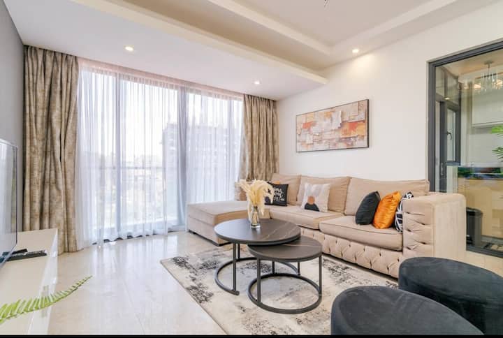 Modern 2 Bedroom Lovely Apartment With Pool & Gym - Nairobi