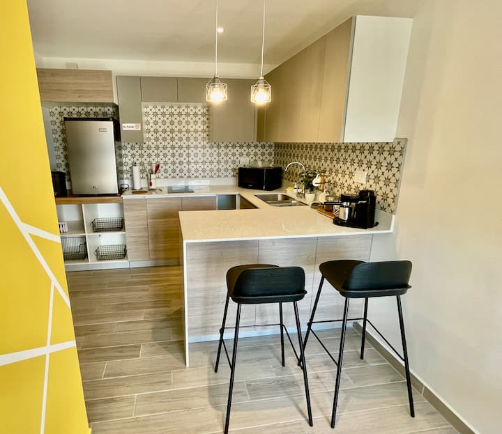 Vip: Central For Tourism, Business, Rest - Guatemala City