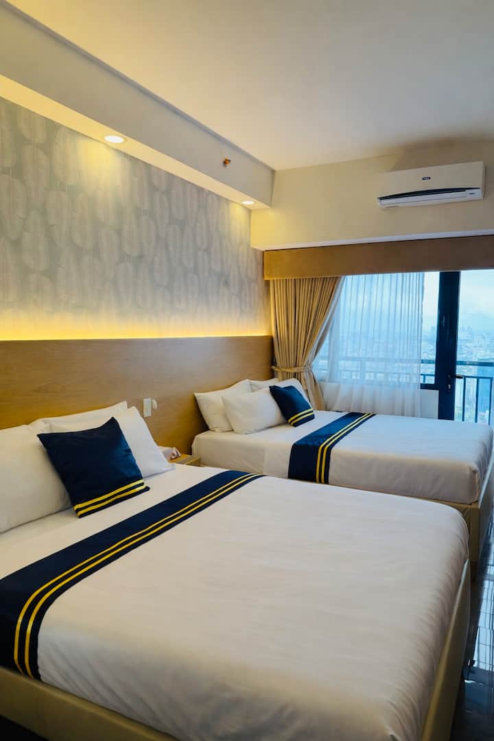 Makati Me Hotel Style Condo | Netflix + Pool - Manila