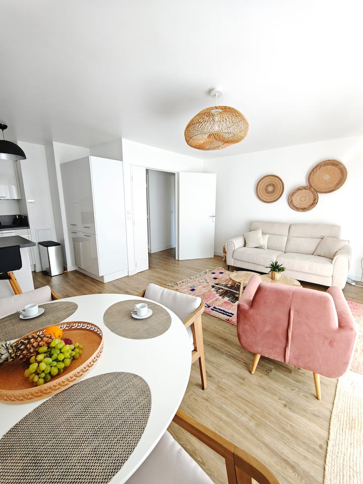 Calme Et Verdure à Poissy 50 M2 Parking - Terrasse - Poissy