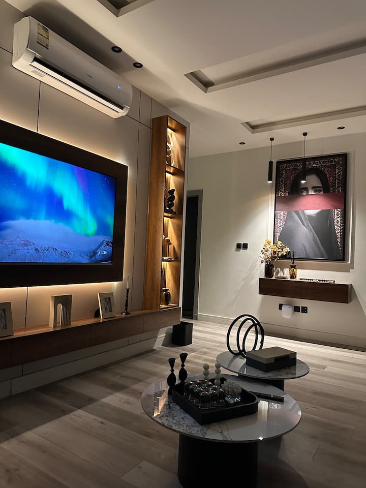 شقة 4 غرف نوم وصالة جلوس بدخول ذاتي - Riyadh