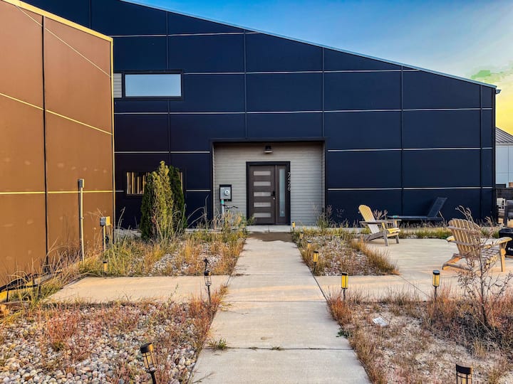 Modern Lake House W/ Private Pool Near New Buffalo - Stevensville, MI