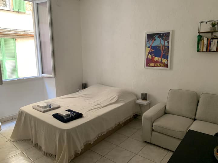 Studio Climatisé, Central Et Au Calme - Nice