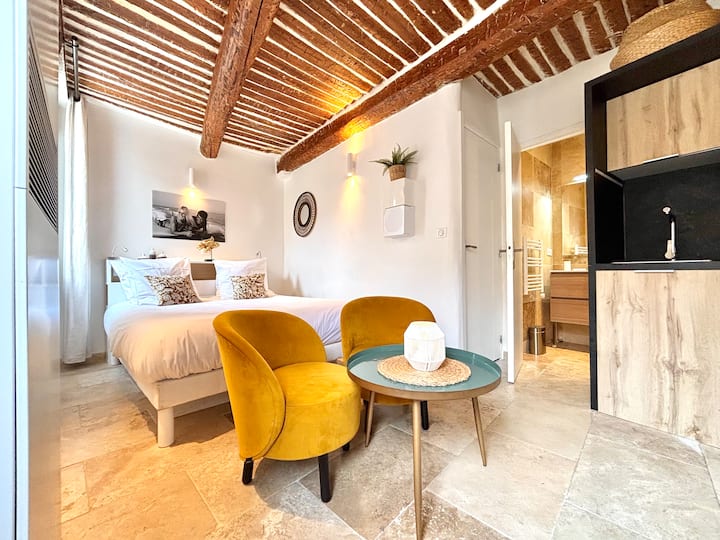 Studio éLégant Au Coeur Du Village - Le Petit Nid - Saint-Tropez