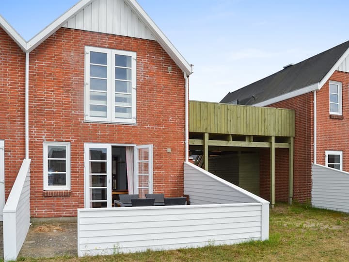 "Urmas" - 1km From The Sea By Interhome - List