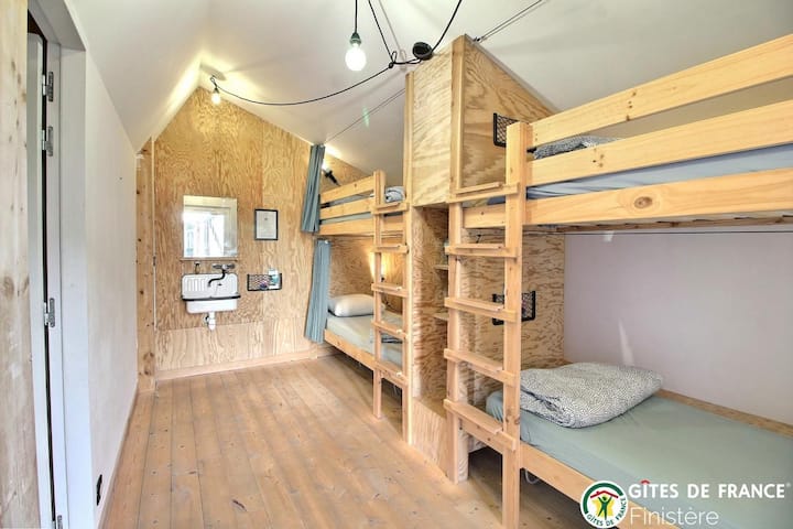 Cabine Pour 4 à La Plage En Ecogite D’étape - Plouguerneau