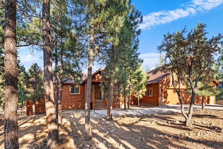 Lux Log Cabin! Gametable! Ev Charger! A/c! - Big Bear, CA