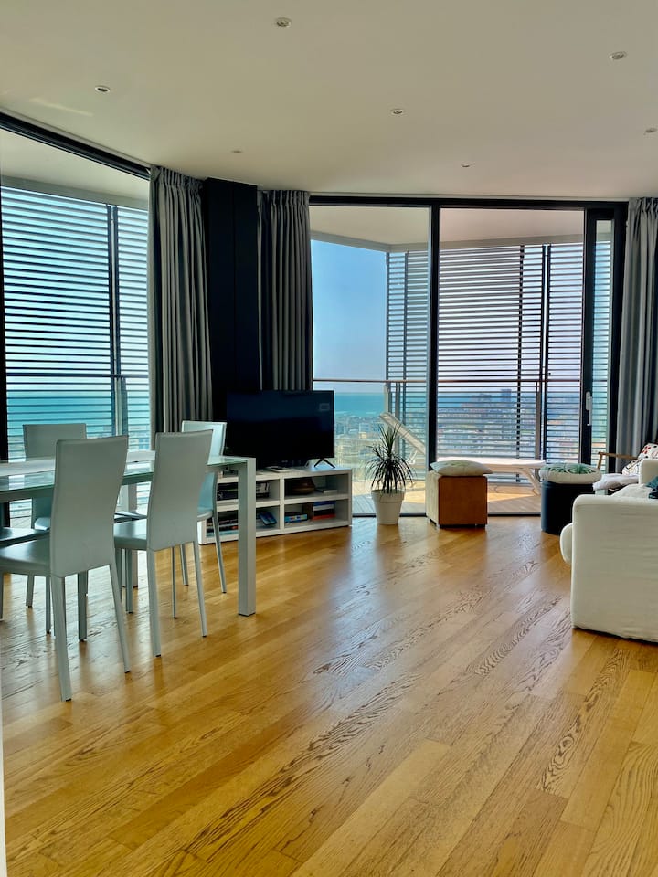 Vue Sur La Mer Magnifique. Place Plage, Piscine - Jesolo