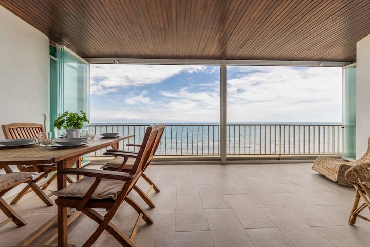 Apto. Primerísima Linea Mar Y Parking Comunitario - Tarragona, España