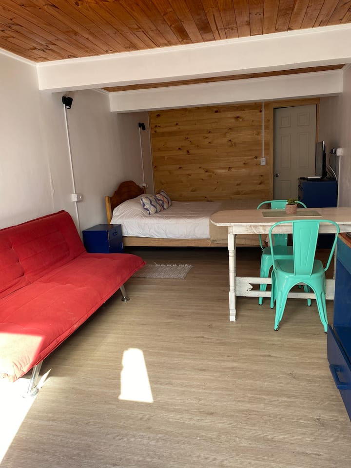 Loft Para 2 Personas A Una Cuadra De La Playa. - Pichilemu