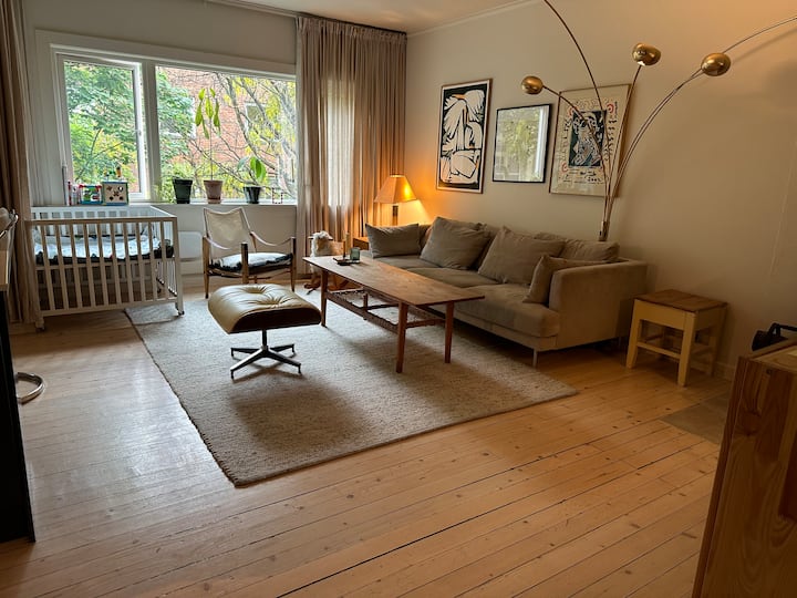 Sentralt|barnevennlig|nabo Til Det Kongelige Slott - オスロ