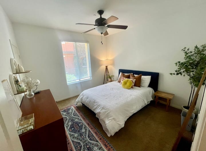 Cozy Boho Townhome - Palm Desert, CA