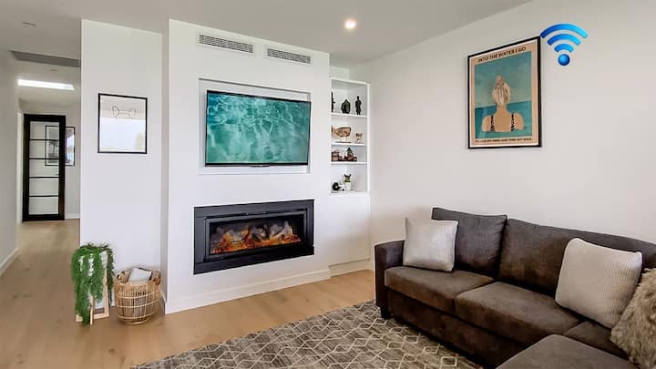 Luxe By The Lake - Wollongong