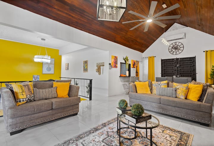 Burke'sestate: Kingston: Private Home: Quiet: Safe - Kingston