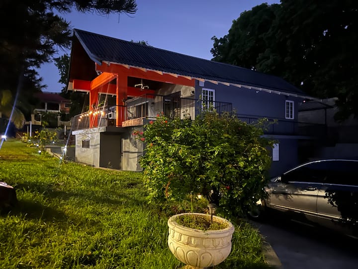 Burke'sestate: Kingston: Private Home: Quiet: Safe - Kingston