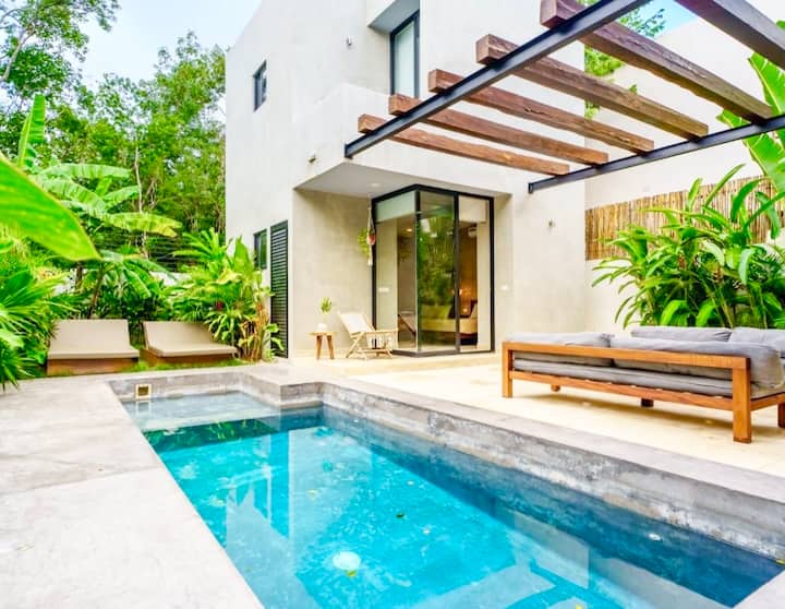 10br/10ba Sleeps 24ppl W/2 Pools | 1 Mile To Beach - Tulum