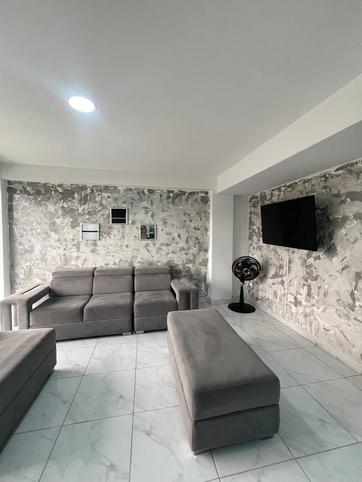 Apto Con Linda Vista Al Sur De Cali - Cali