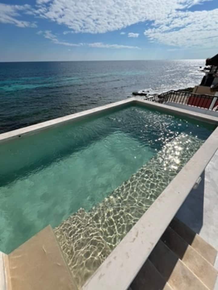 Villa De Sonrisas - Entire Property 6br/6ba - Isla Mujeres