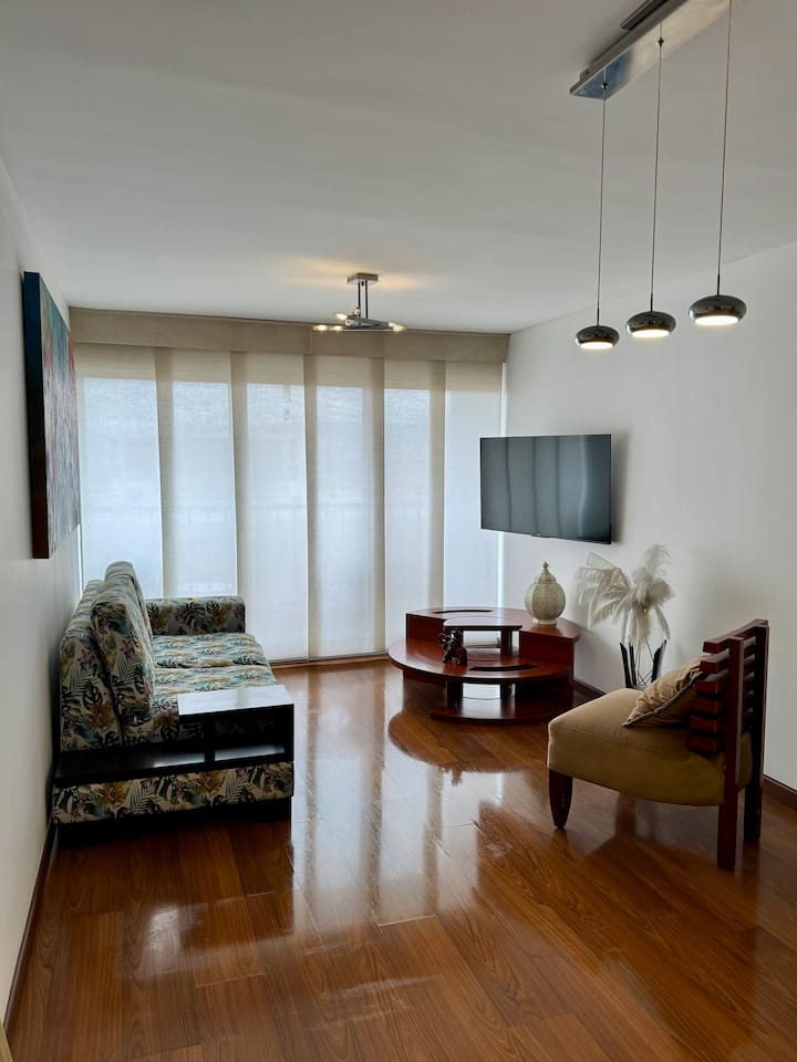 Acogedor Y Espacioso Apartamento - Bogota