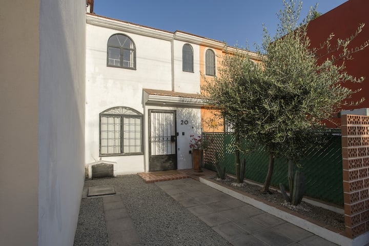 Grupos & Familias, Moderno & Amplio · 6 Pax - Puebla