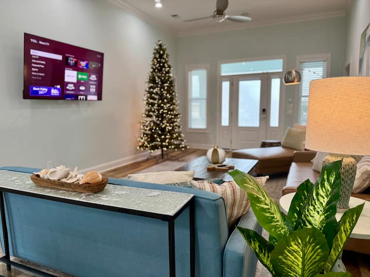 Christmas At The Beach! Celebrate In Style! - North Myrtle Beach, SC