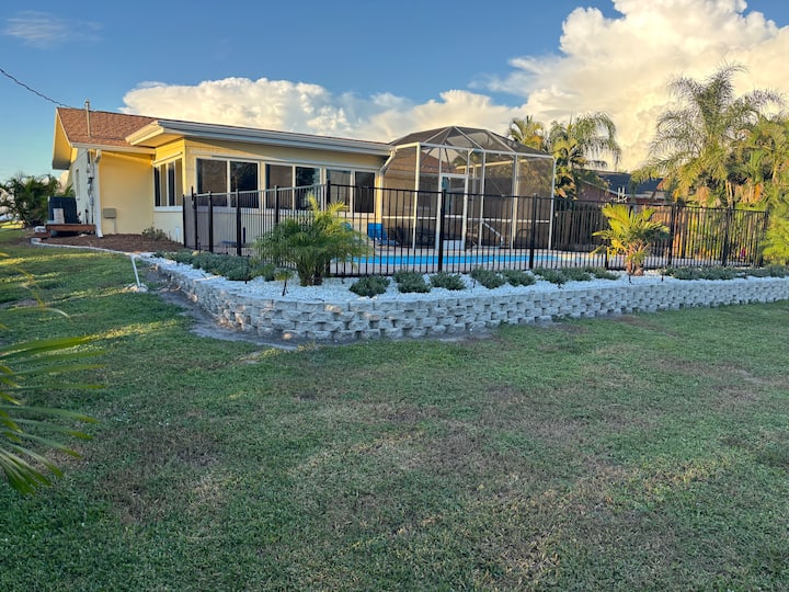 Banana Rum Cottage - Englewood, FL