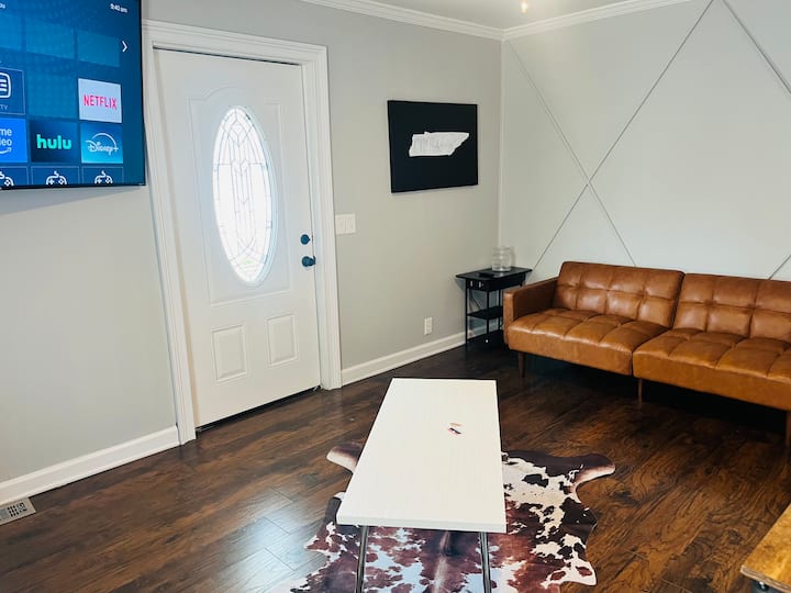 Downtown Franklin Cottage A - Franklin, TN